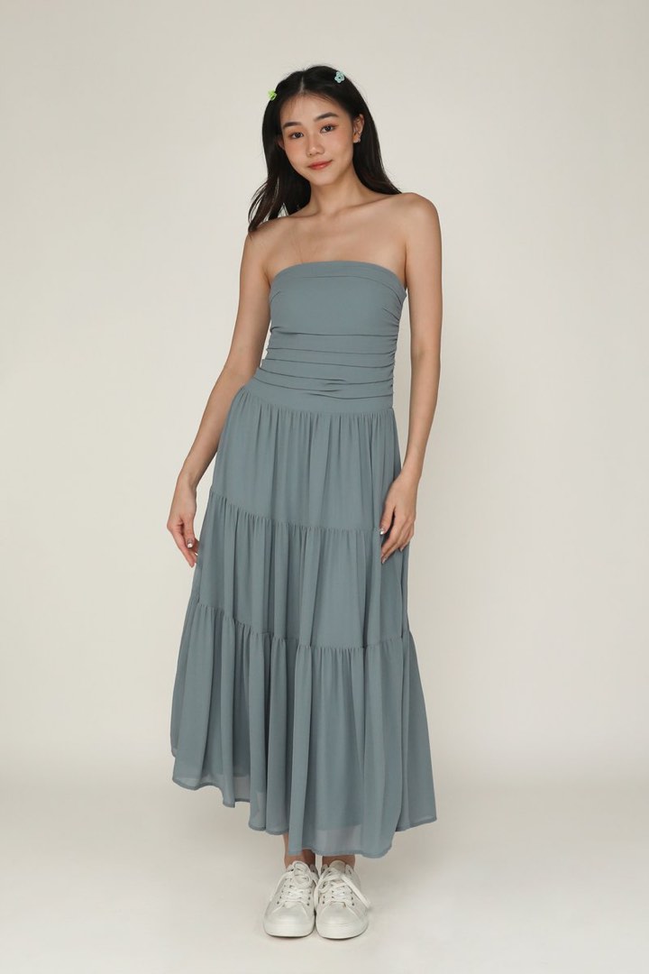 TTR Chanelle Tube Padded Maxi Dress (Blue), Women's Fashion, Dresses ...