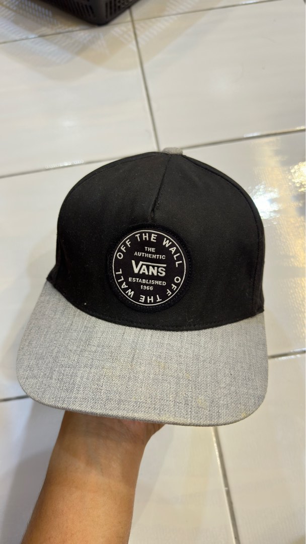 VANS CAP, Men's Fashion, Watches & Accessories, Cap & Hats on Carousell