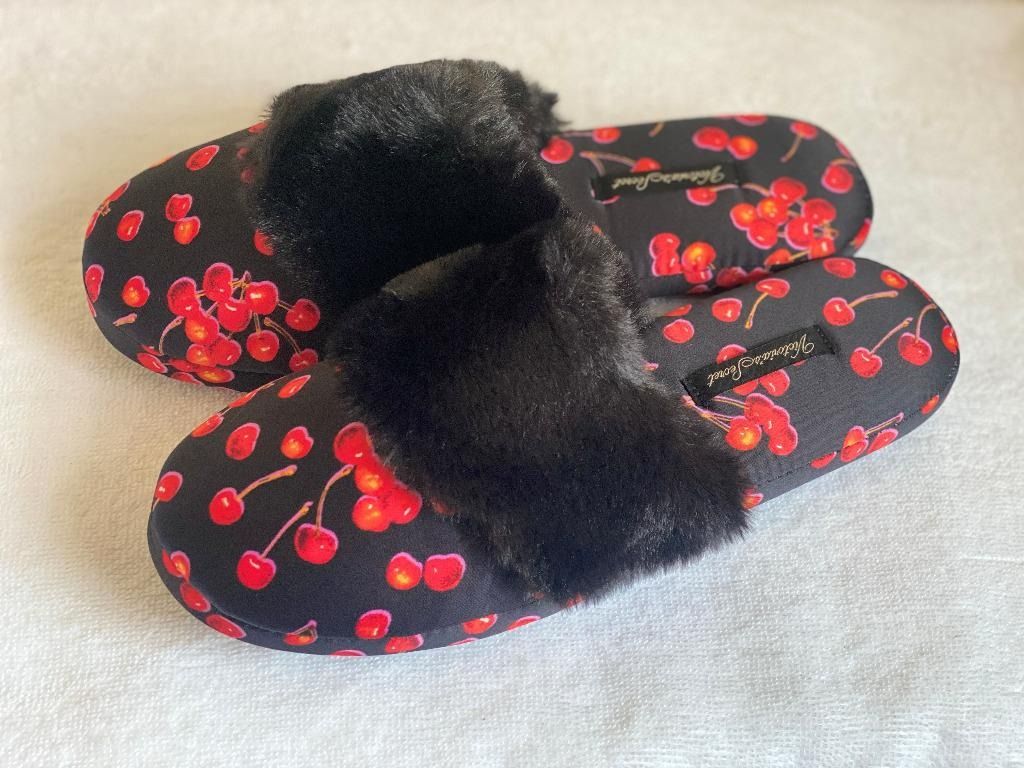 VICTORIA'S SECRET VS SIGNATURE SATIN BEDROOM SLIPPERS SMALL 5 / 6 BLACK ...