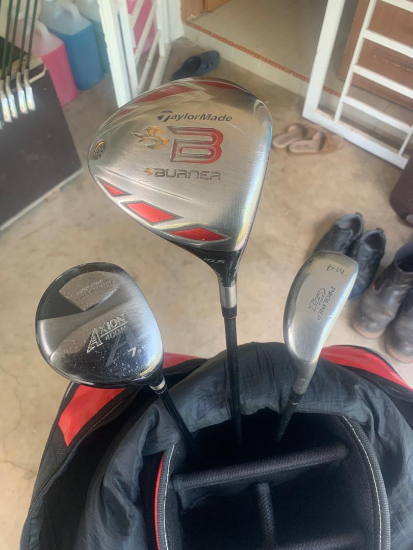 Beginner Golf Set, Sports Equipment, Sports & Games, Golf on Carousell