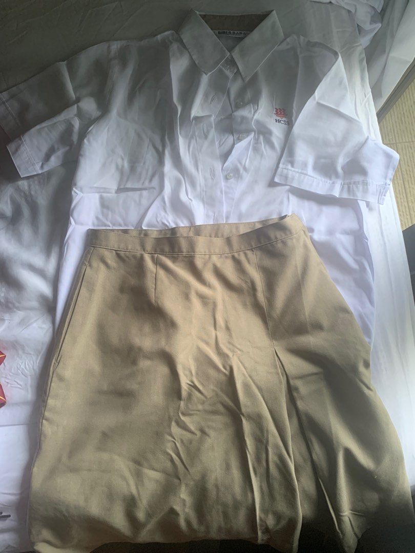 Brand new Hcis girls school uniform with tie pe uniform sweater Hwa ...