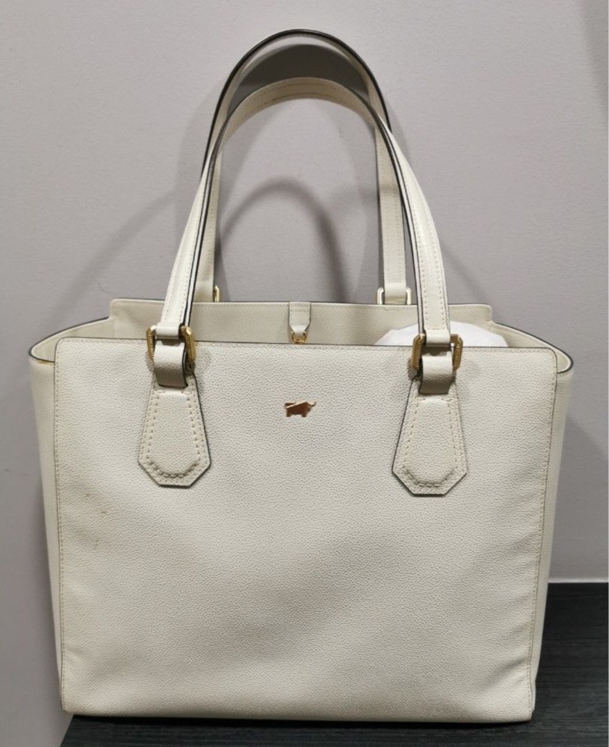 Braun Buffel, Women's Fashion, Bags & Wallets, Shoulder Bags on Carousell
