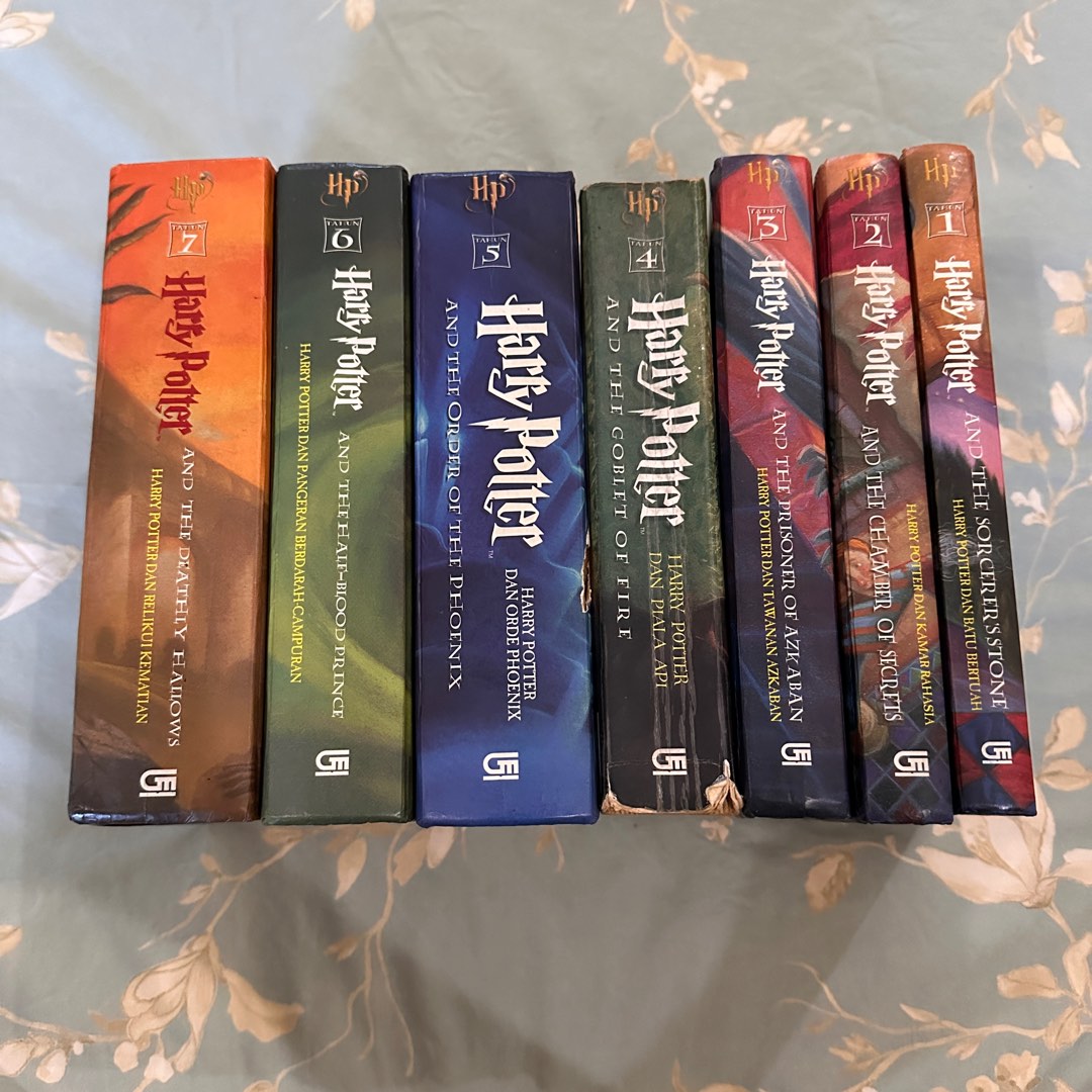 Buku Novel Harry Potter Bahasa Indonesia edisi cover lama, Buku & Alat ...