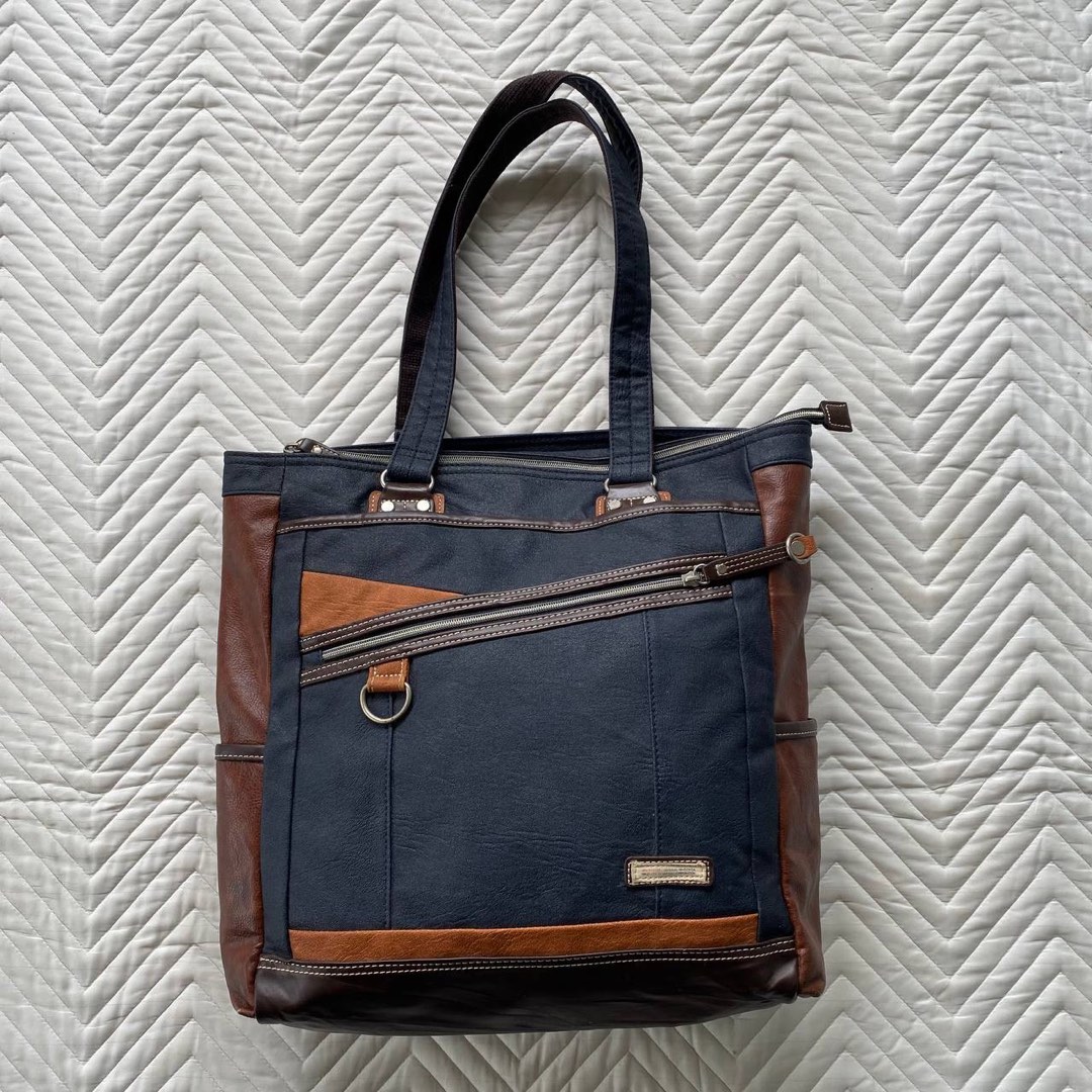 Carry Bag Design Amat Jahak, Men's Fashion, Bags, Briefcases on Carousell