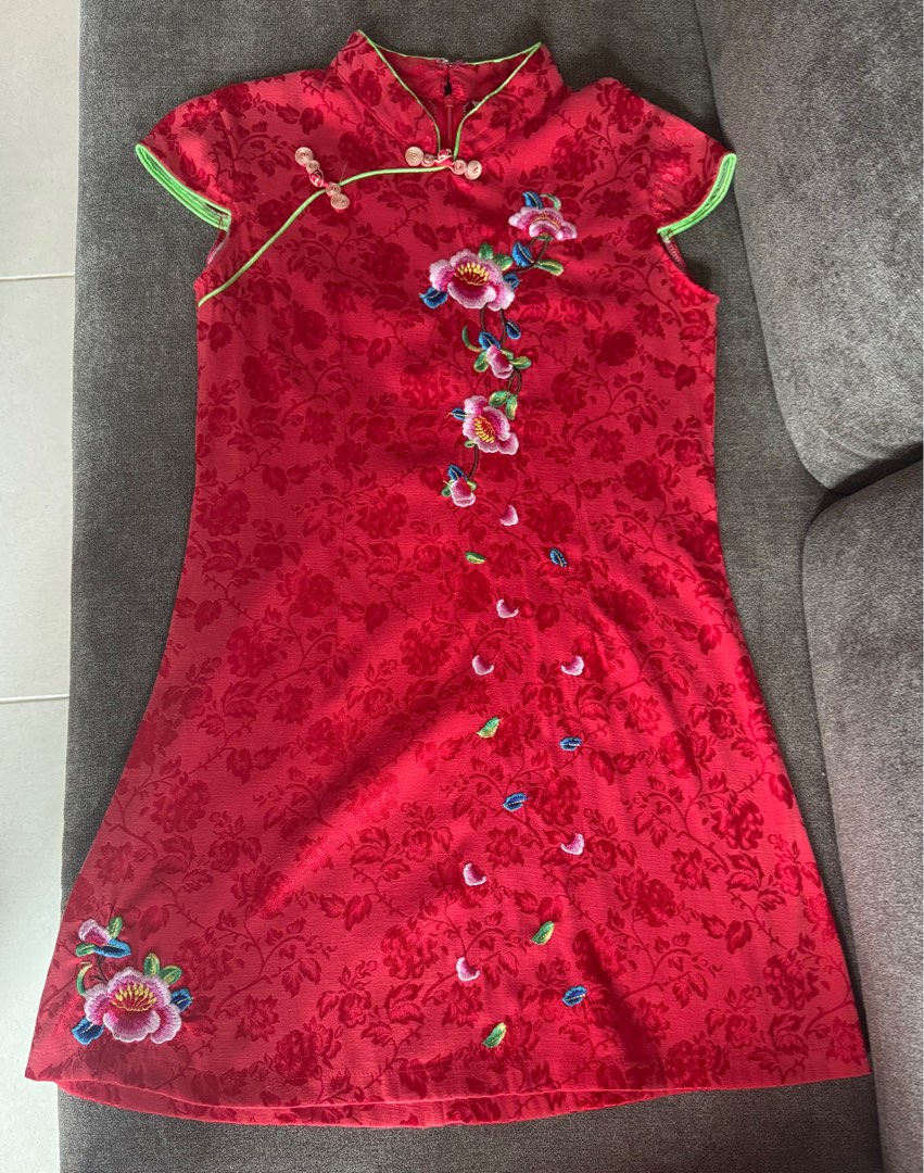 Cheong Sam Dress, Women's Fashion, Dresses & Sets, Traditional & Ethnic ...