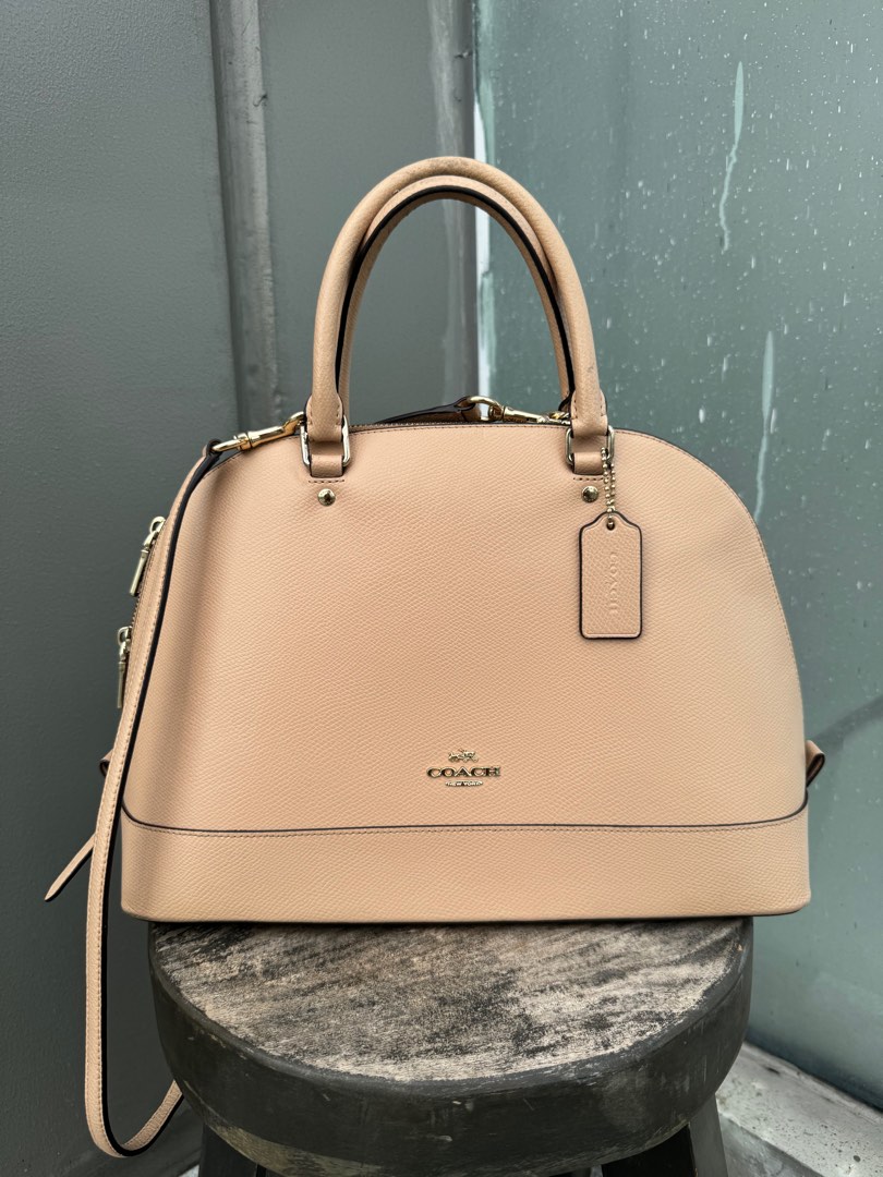 Coach Alma, Luxury, Bags & Wallets on Carousell