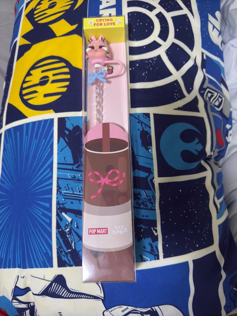 Crying for love glass straw, Food & Drinks, Beverages on Carousell