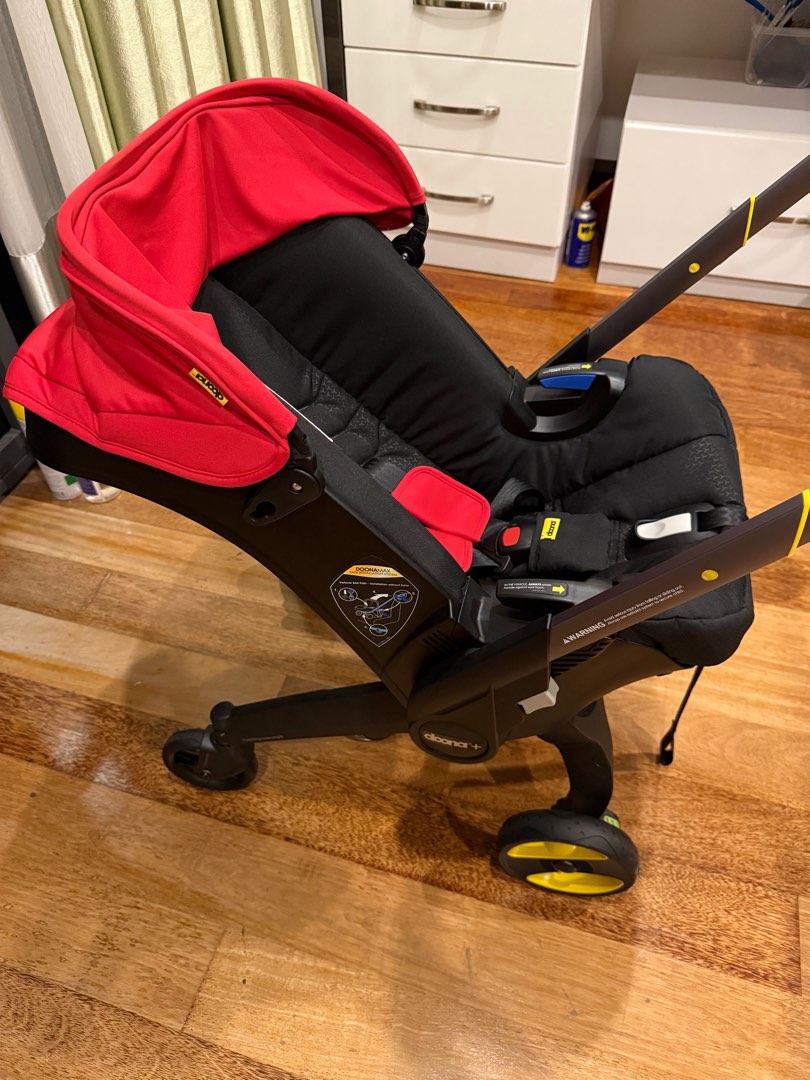 Doona + Car Seat Stroller & Isofix Base, Babies & Kids, Going Out ...