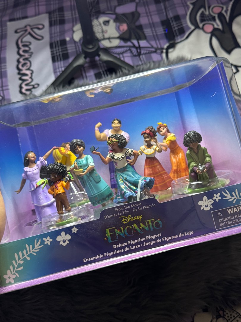 ENCANTO DELUXE FIGURINE PLAYSET, Hobbies & Toys, Memorabilia ...