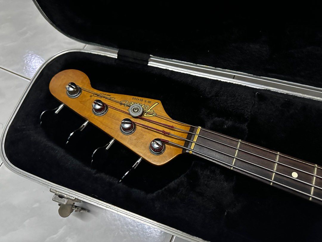 Fender JP90 Bass USA, Hobbies & Toys, Music & Media, Musical ...