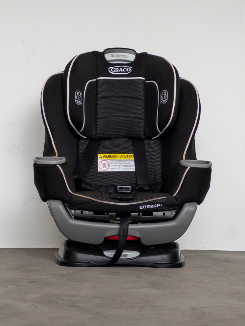 Graco Extend2Fit Convertible Car Sit, Babies & Kids, Going Out, Car ...