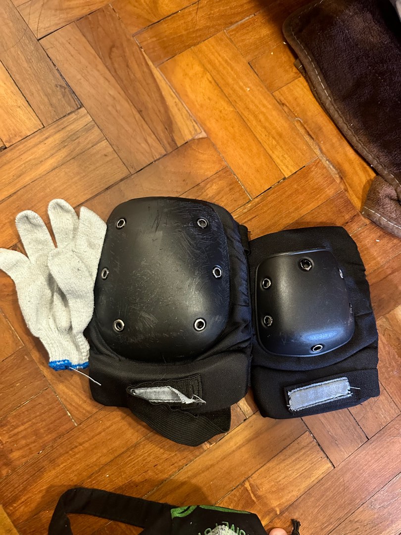 Knee and elbow guard, Motorcycles, Motorcycle Apparel on Carousell