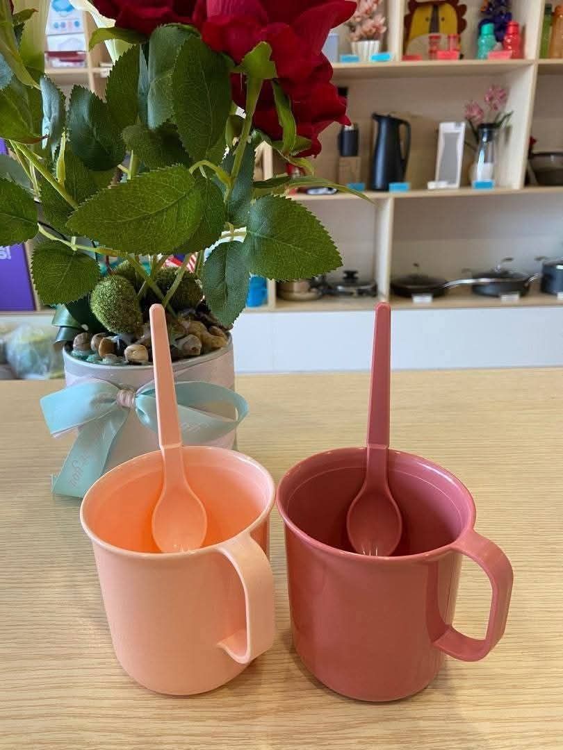 Mugs pair Tupperware, Food & Drinks, Beverages on Carousell