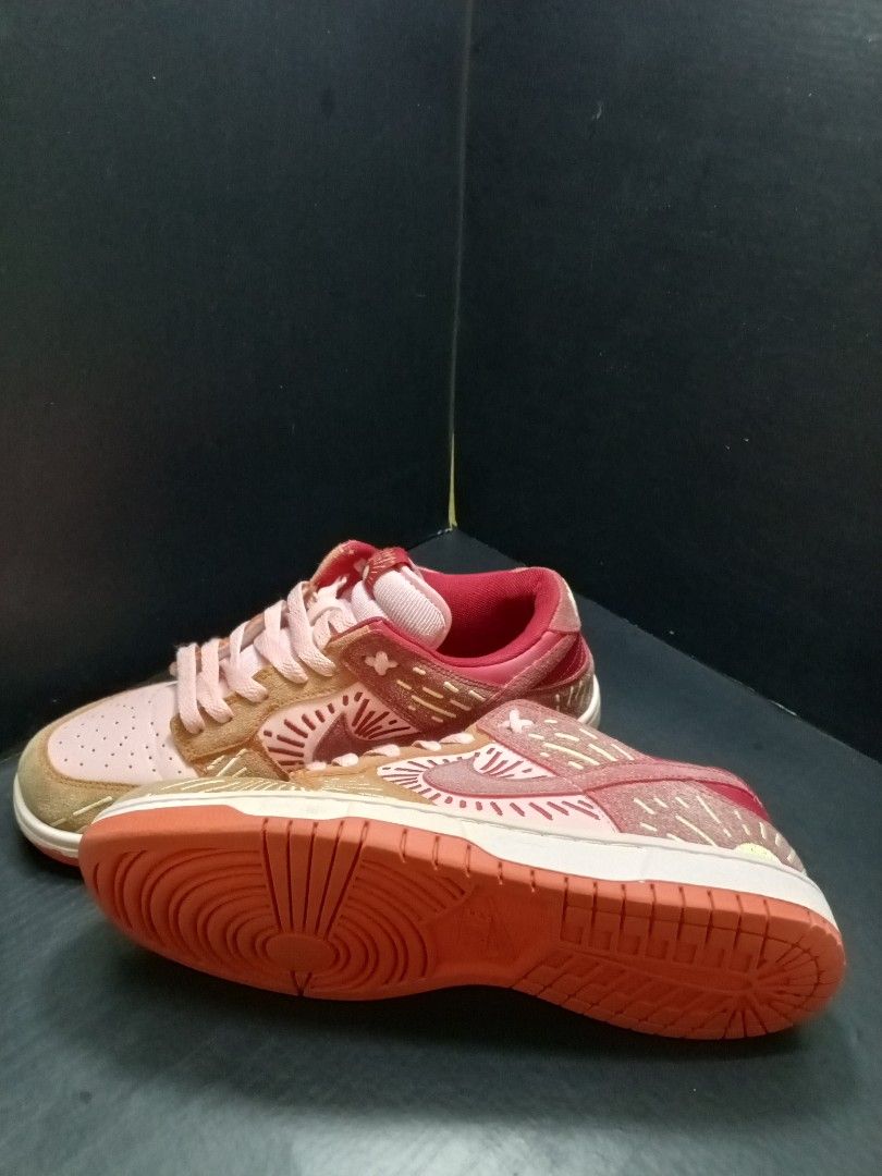 Nike Dunk Limited Edition, Men's Fashion, Footwear, Sneakers on Carousell