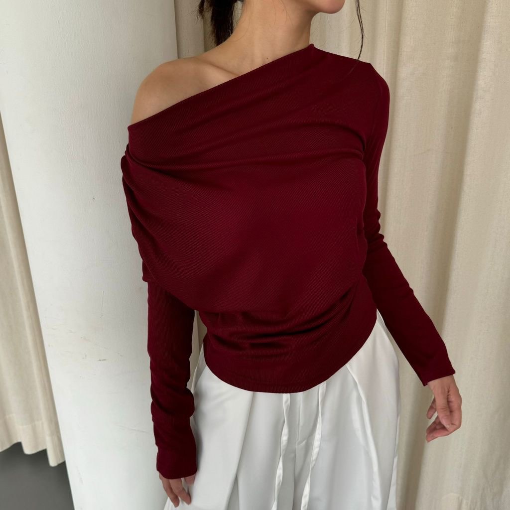 Orlo Top April Top Wine Red, Fesyen Wanita, Pakaian Wanita, Atasan di ...