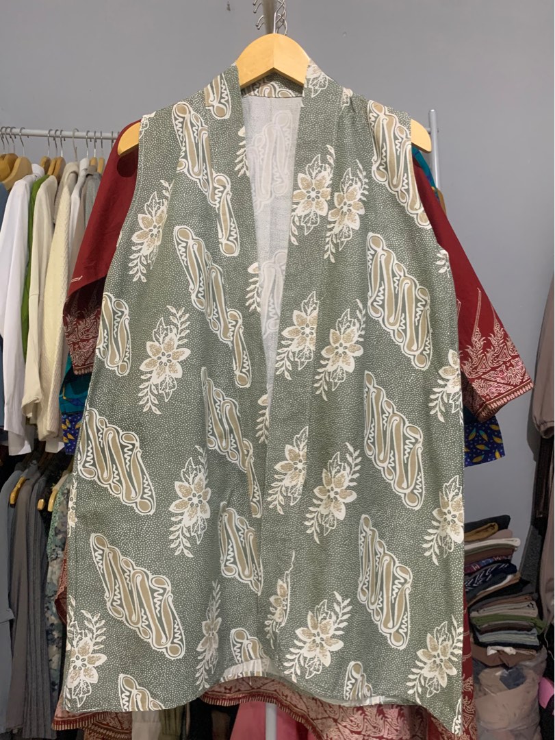 Outer Batik Sage, Fesyen Wanita, Pakaian Wanita, Baju Luaran di Carousell
