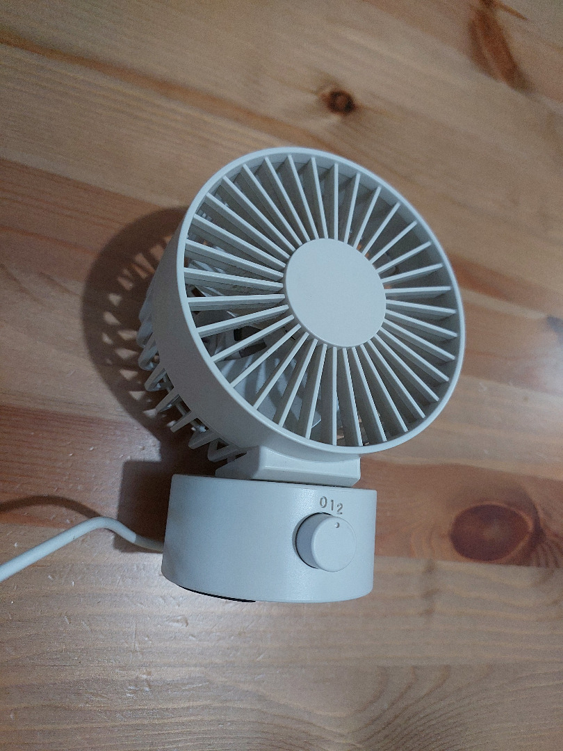[Preloved] Muji Low Noise USB Desk Fan, Furniture & Home Living ...