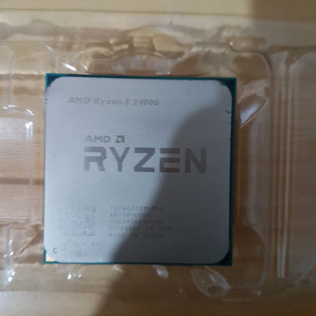 Processor - AMD Ryzen 5 2400G (4C/8T w Integrated Graphics) Tray Type ...