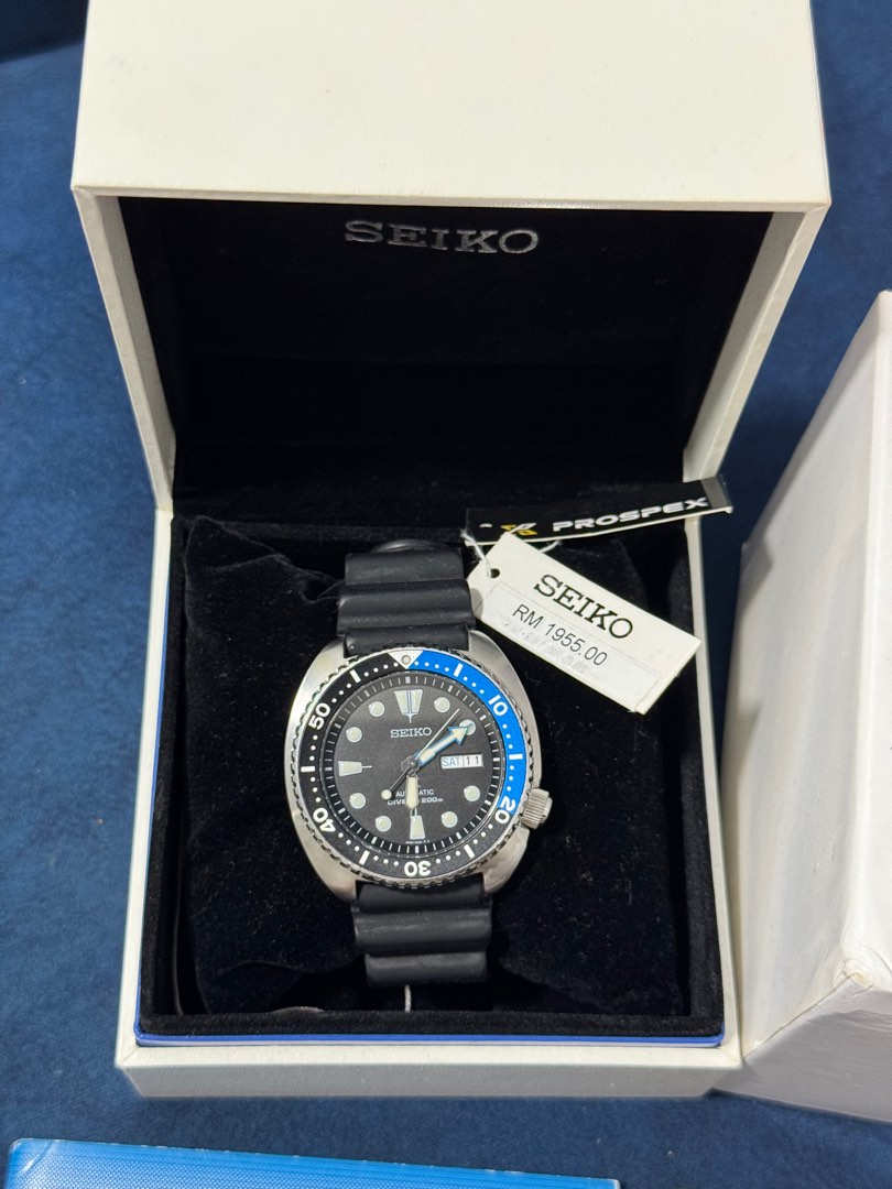 Seiko Turtle Batman Nice Condition Like New with box, Men's Fashion ...