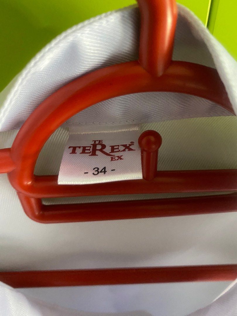 Set Baju Uniform Puteri Islam, Women's Fashion, Activewear on Carousell