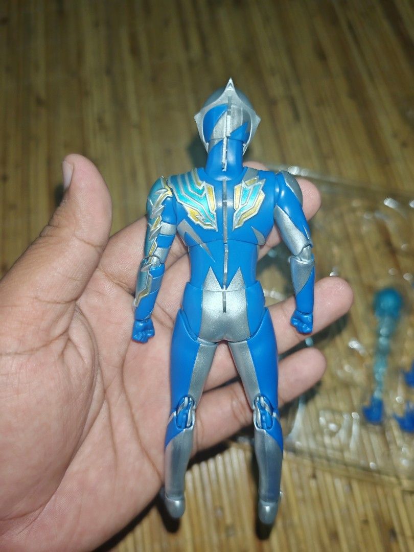 SHF Ultraman Decker Miracle, Hobbies & Toys, Toys & Games on Carousell