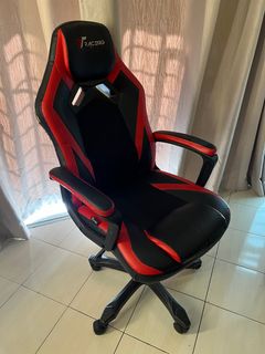 Tracing gaming chair, Furniture & Home Living, Furniture, Chairs on ...