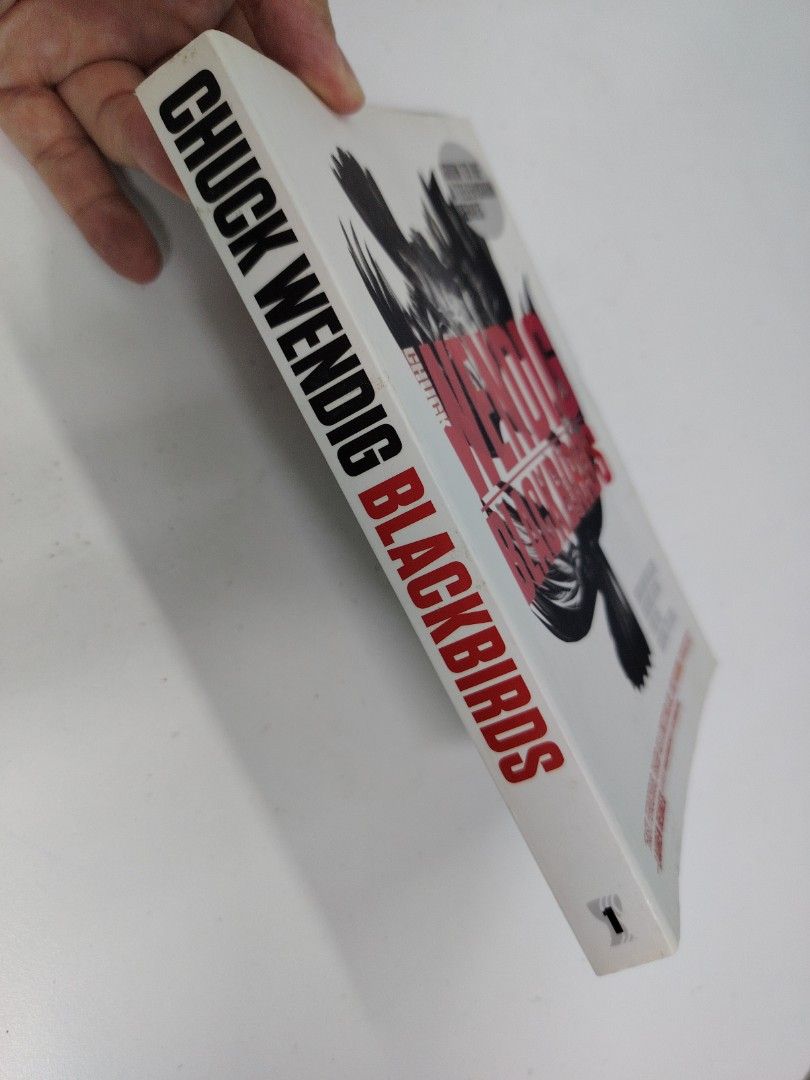 [Used] Blackbirds by Chuck Wendig (Fantasy / Horror / Paranormal ...