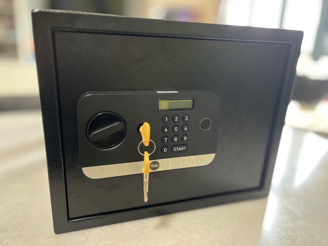Yale Safe(Stellar 300/DB2)(negotiable), Furniture & Home Living ...