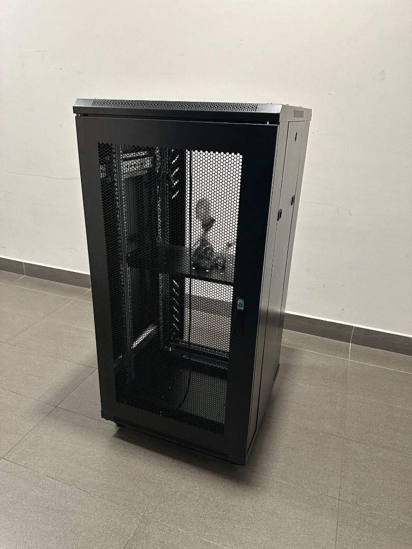 22U 1.2m Server AV mobile rack with honeycomb cam lock and removable ...