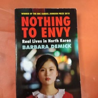 BUKU NOTHING TO ENVY REAL LIVE IN NORTH KOREA by Barbara Demick, Buku ...