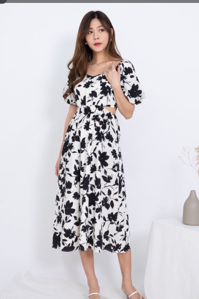 Cactus and Moon Candace Dress in White, Women's Fashion, Dresses & Sets, Dresses on Carousell