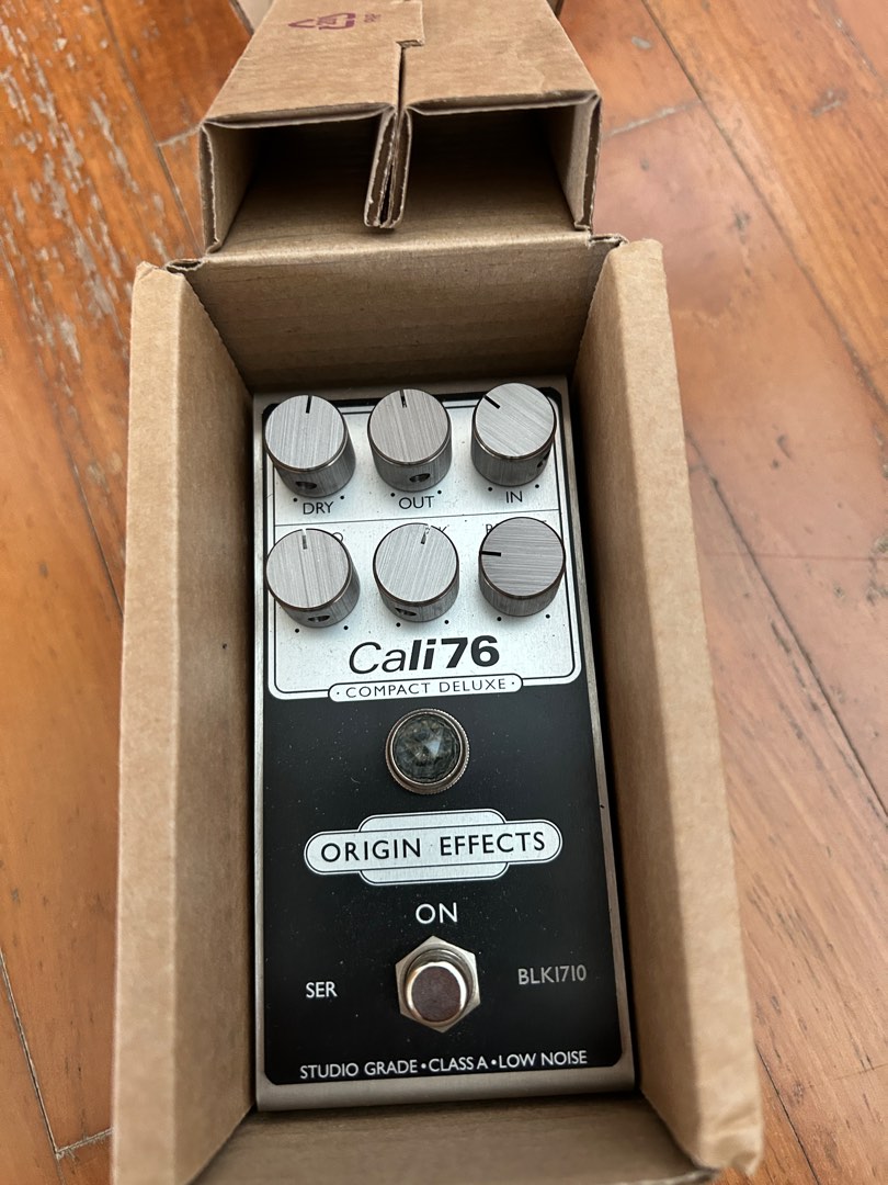 Cali76 compact deluxe inverted black, Hobbies & Toys, Music & Media ...