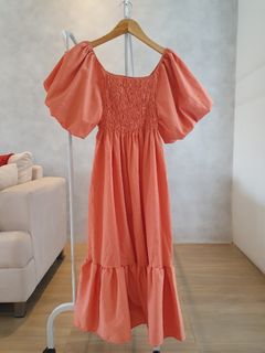 Dress lengan balon, Fesyen Wanita, Pakaian Wanita, Gaun & Rok di Carousell