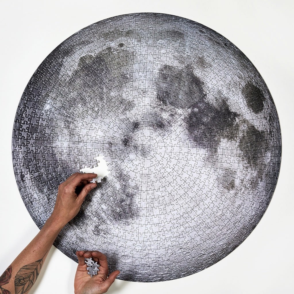 Four Point Puzzles The Moon 1000 pieces, Hobbies & Toys, Toys & Games ...