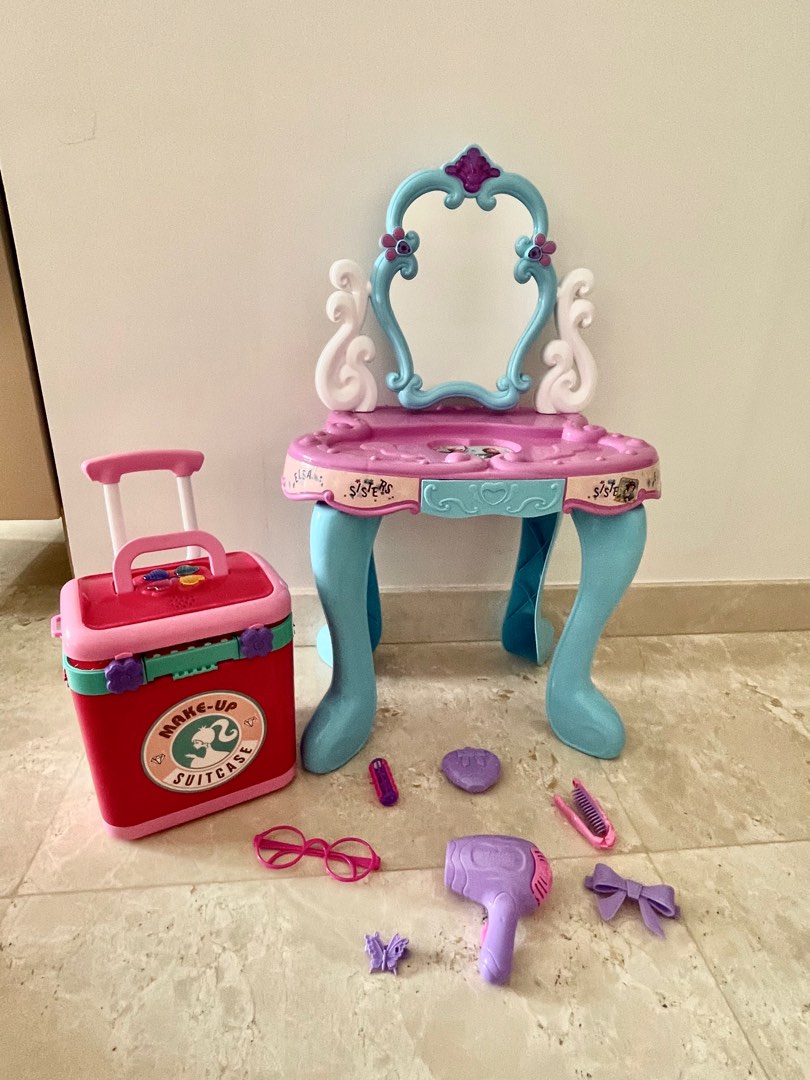 Frozen dressing table and make up set, Babies & Kids, Infant Playtime ...