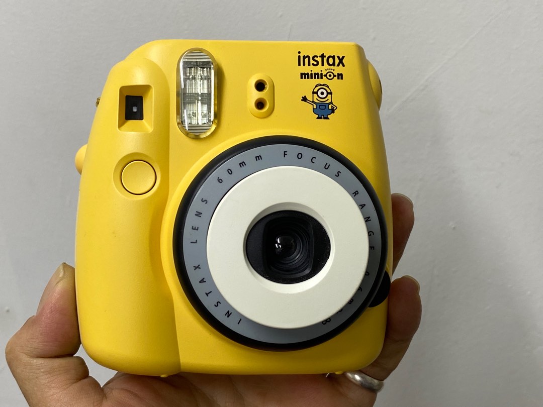 Fujifilm Instax Mini 8 minion edition, Photography, Cameras on Carousell