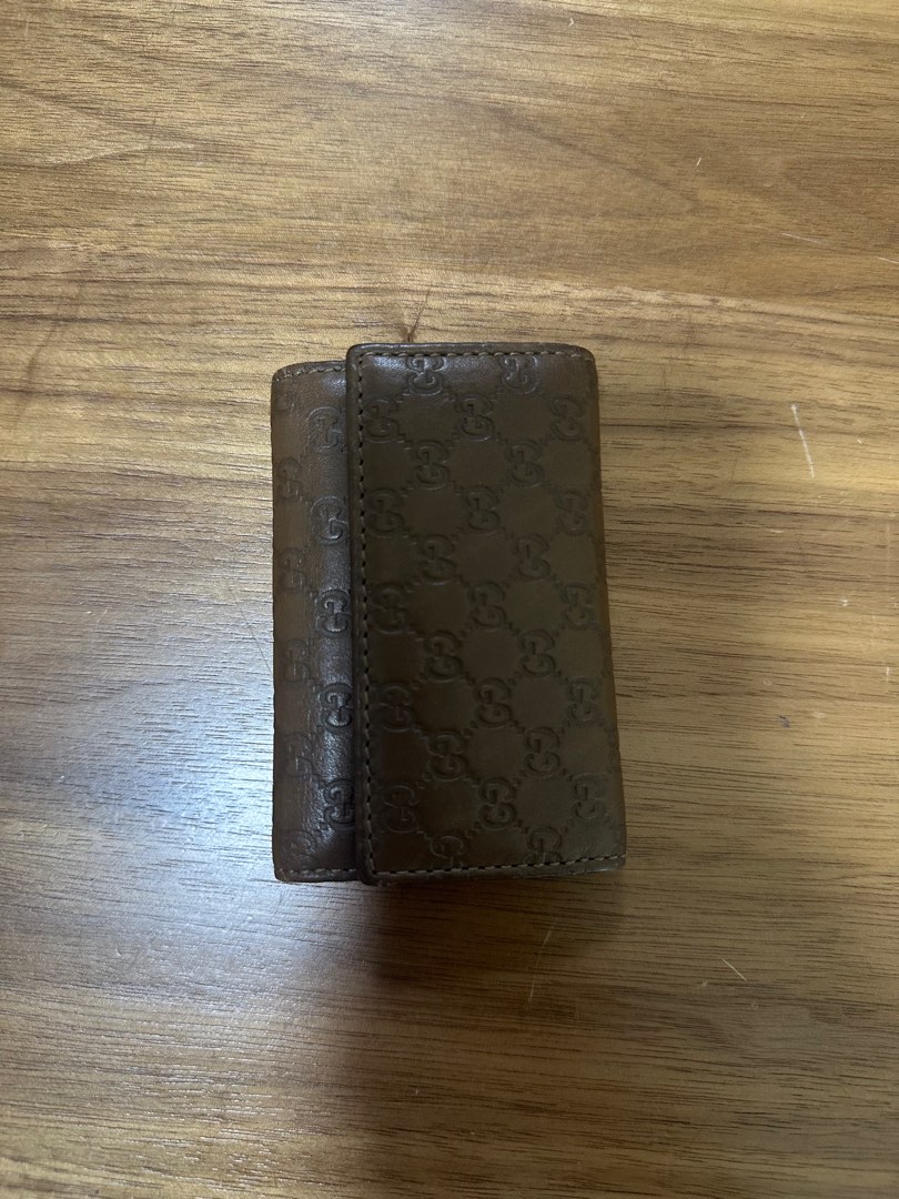 Gucci Mens soft leather keys pouch, Men's Fashion, Watches ...