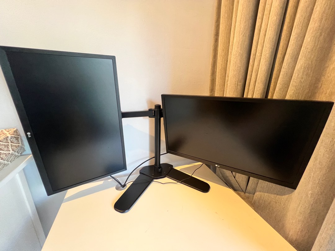 LG monitor with stand, Computers & Tech, Desktops on Carousell