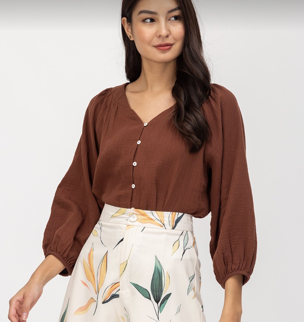 Love and Bravery LAB Aria blouse, Women's Fashion, Tops, Blouses on ...