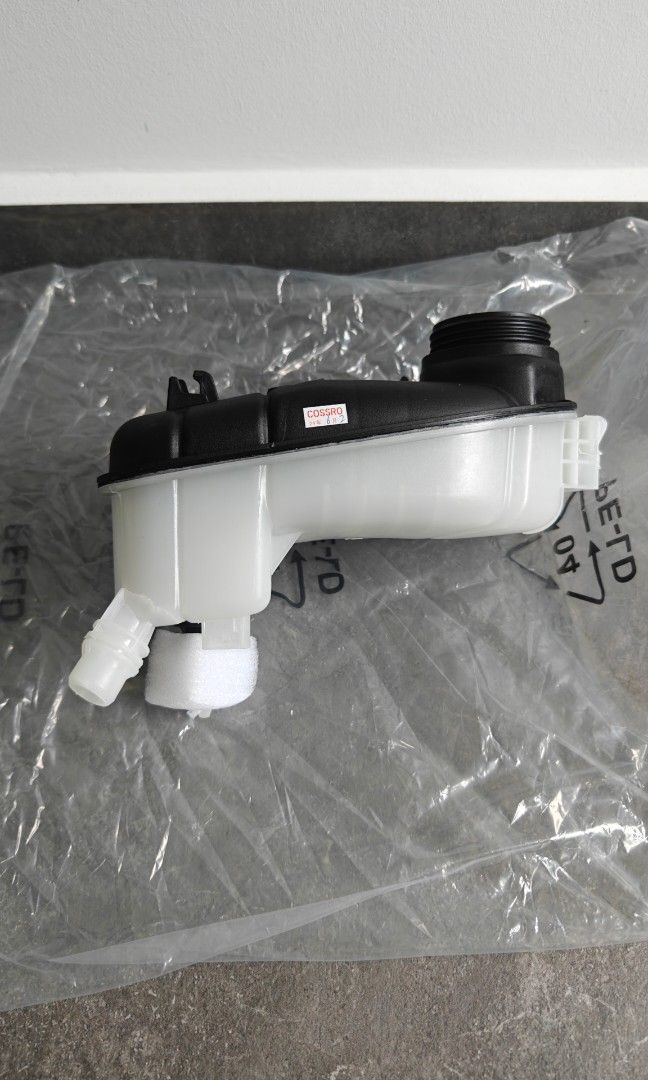 Mercedes-Benz Coolant Tank - W246, A180, A200, B180, B200, GLA, CLA ...