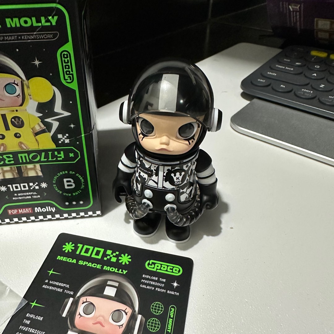 Pop Mart Space Molly Series 2, Hobbies & Toys, Toys & Games on Carousell