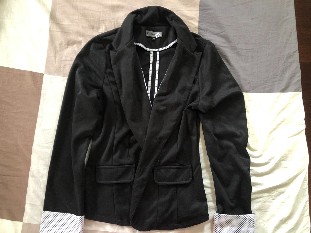 Red tag Woman Black Blazer, Women's Fashion, Coats, Jackets and ...