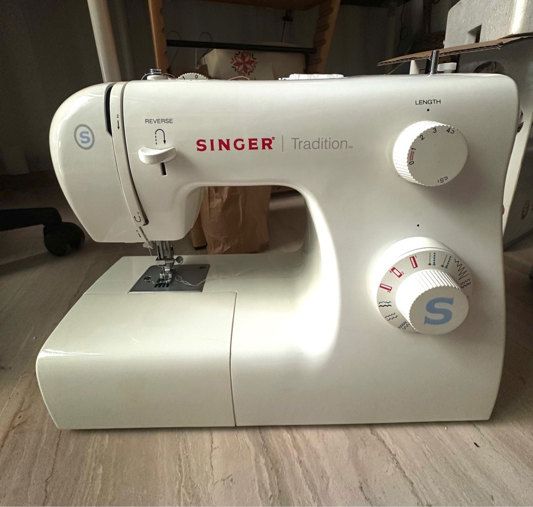 Singer Tradition Sewing Machine 2259, Hobbies & Toys, Stationery ...