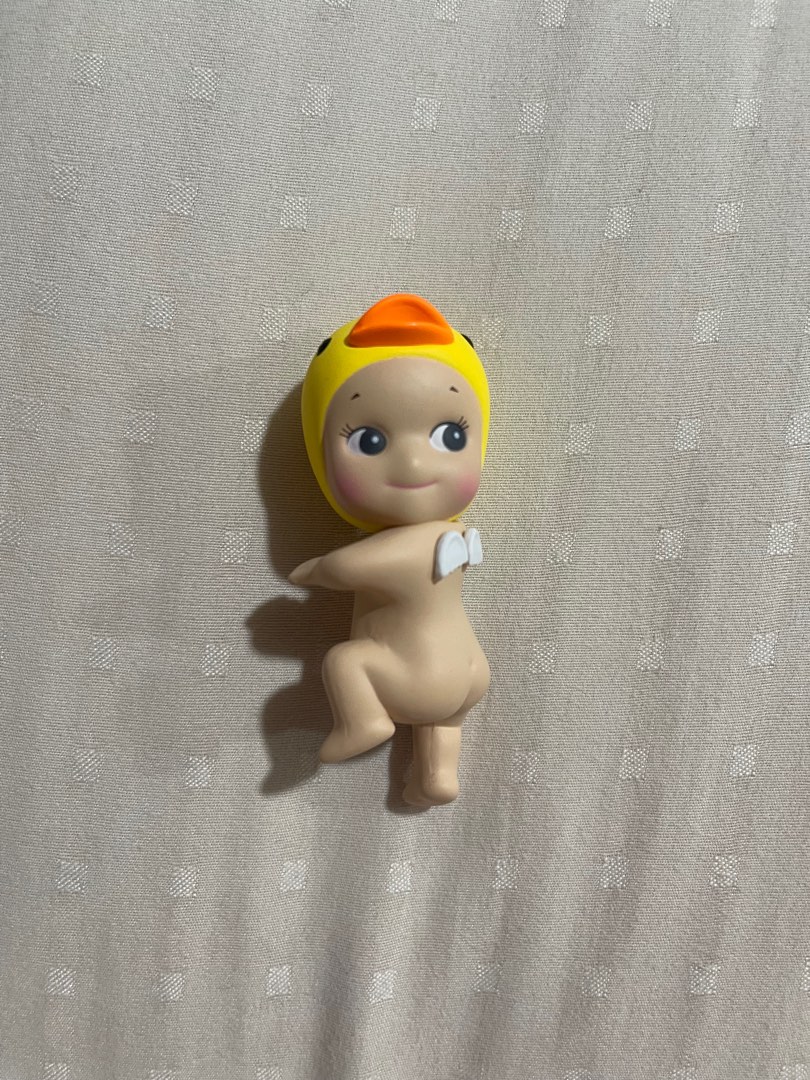 Sonny Angel Looking Back Duck Hipper, Hobbies & Toys, Toys & Games on ...