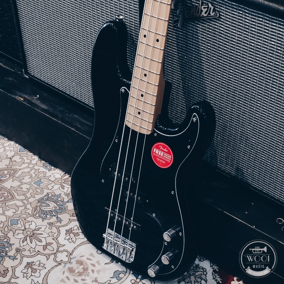 Squier Affinity Series Precision PJ Bass Guitar with Maple Fingerboard ...