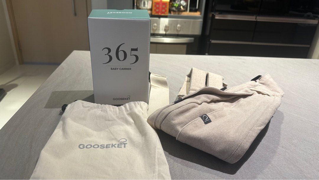 365 Gooseket Toddler Sling (Beige), Babies & Kids, Going Out, Carriers ...