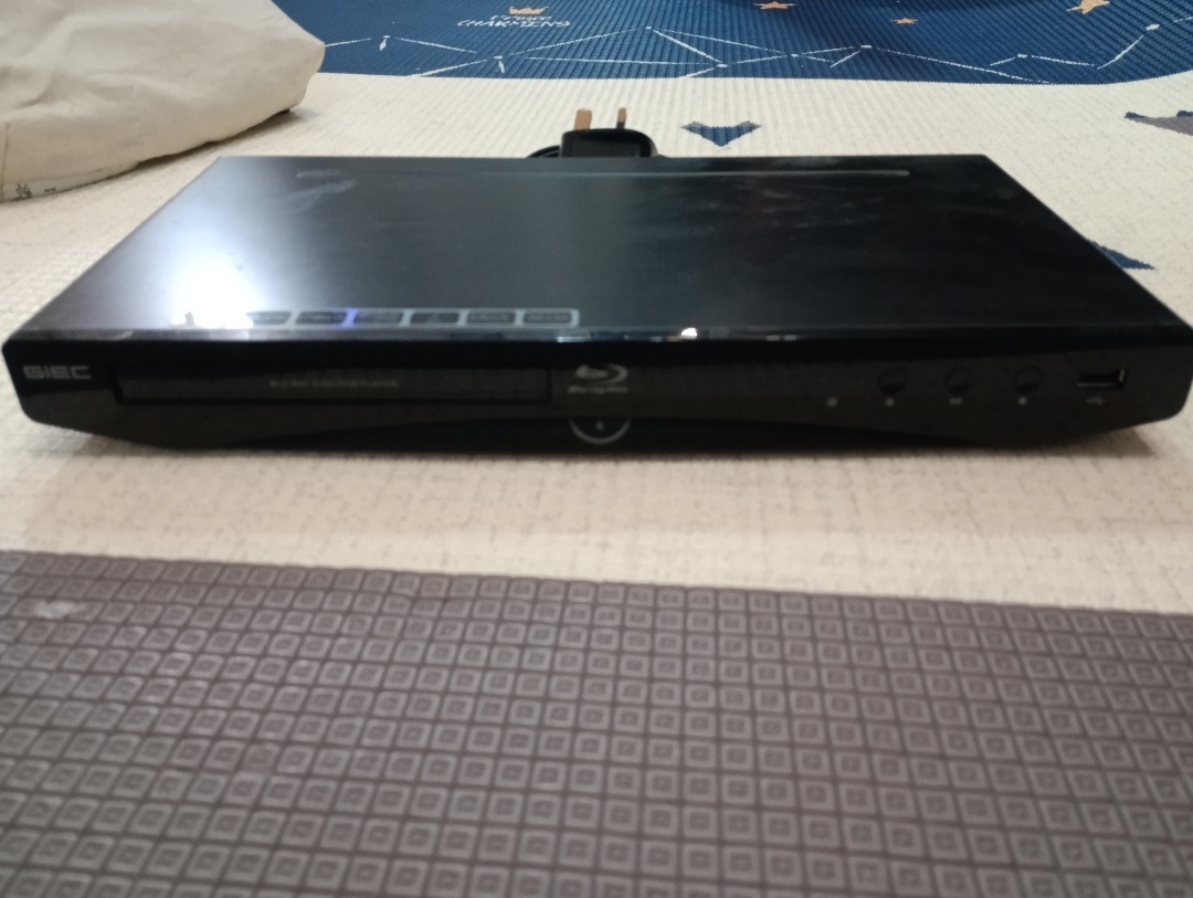 二手 GIEC BDP-G3801 杰科 Blu-Ray 藍光機 全區, 家庭電器, 電視 & 其他娛樂, 藍光及播放器 - Carousell