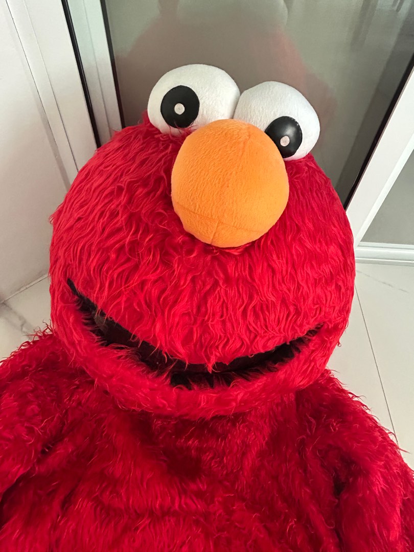 Elmo costume (adult-sized), Everything Else on Carousell