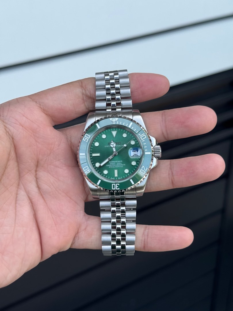 Custom Seiko Hulk Sub 40mm, Men's Fashion, Watches & Accessories ...