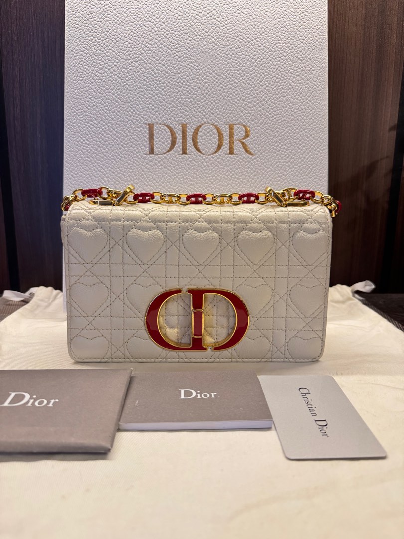 Dior caro small dior amour 2022, Barang Mewah, Tas & Dompet di Carousell